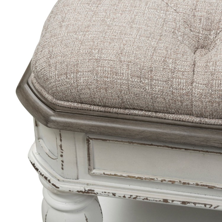 Wiggins Furniture, Inc. - MAGNOLIA MANOR BED BENCH